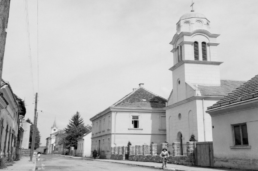 Kalendar sa starim fotografijama Gline
