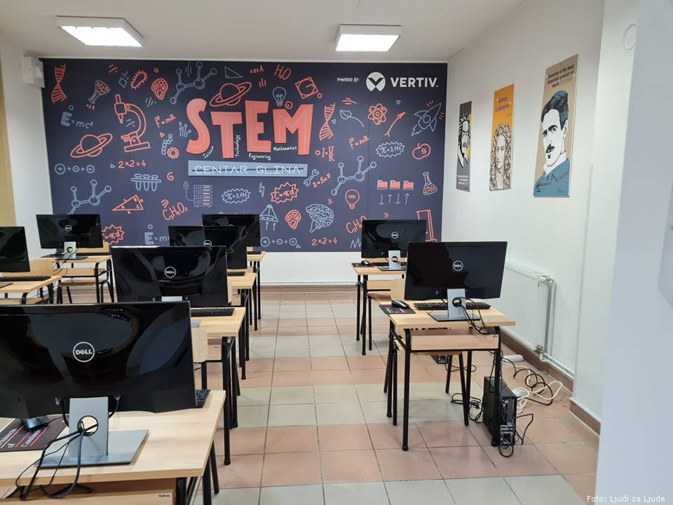 Prilika da mališani iz Gline nauče programiranje