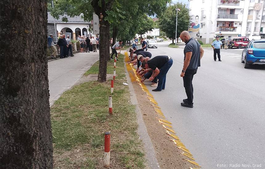 U novom Gradu obilježeno 30 godina od egzodusa Srba iz Republike Srpske ...